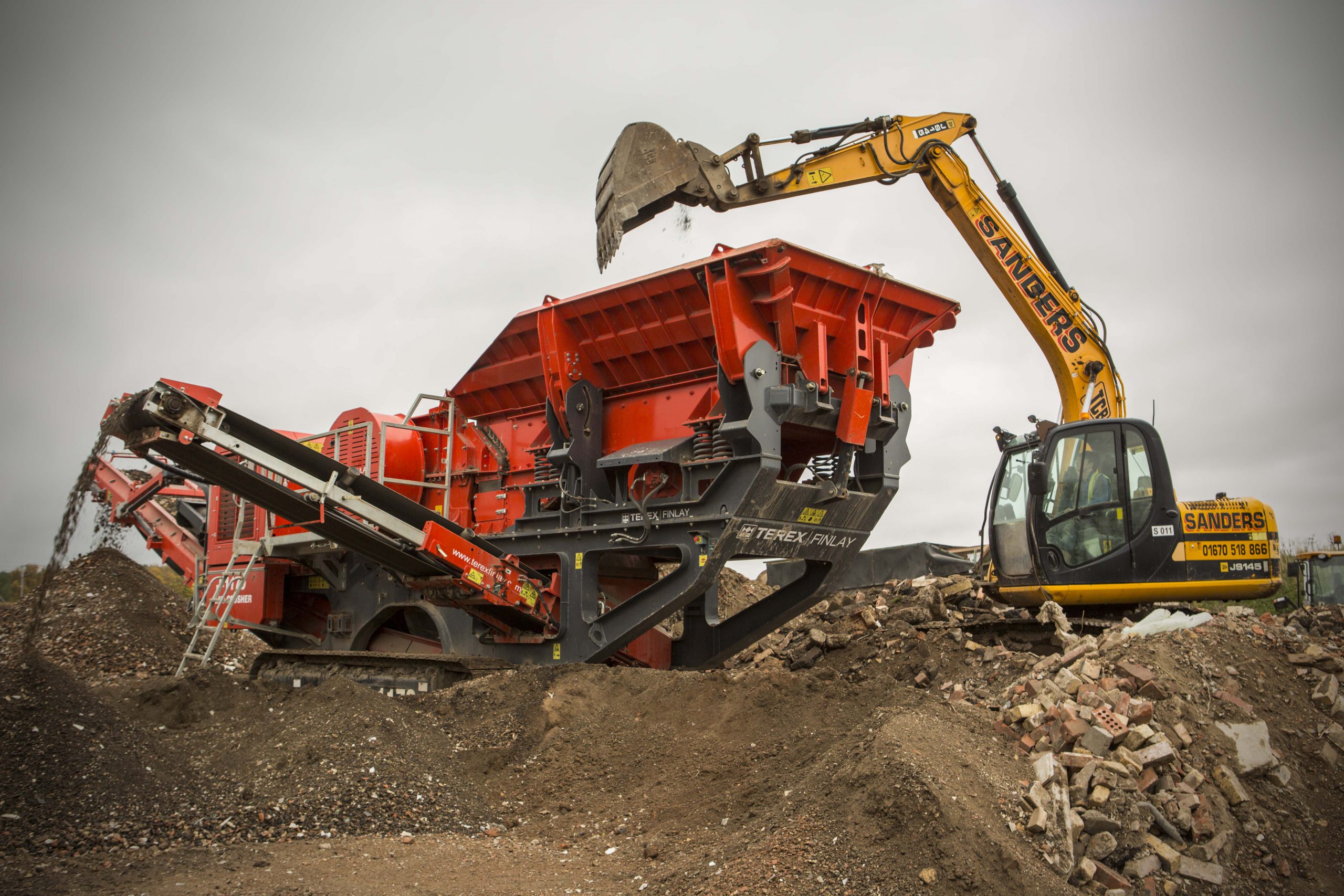 First Terex Finlay machine for waste management company
